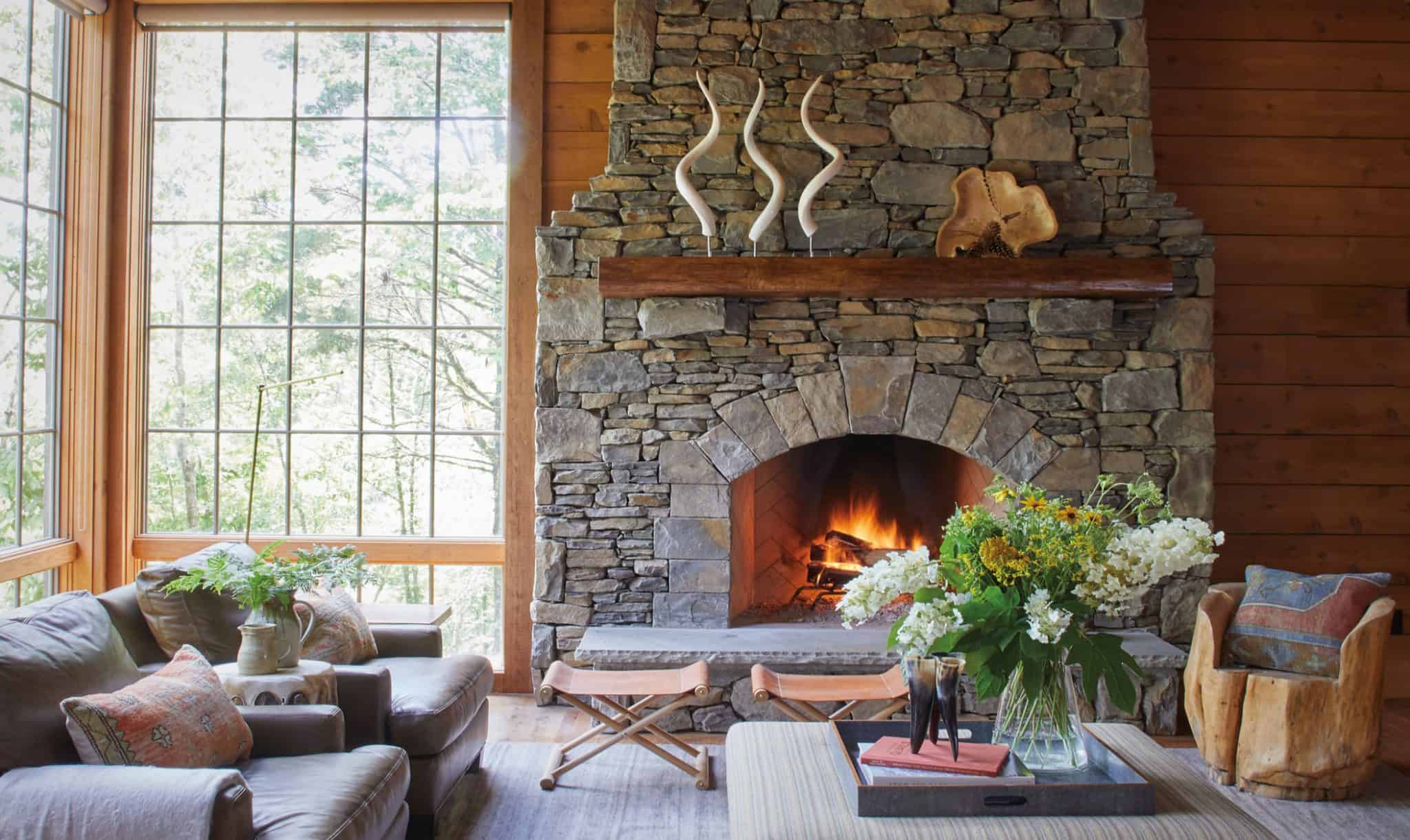 A Stone’s Throw Home – Liz Hand Woods